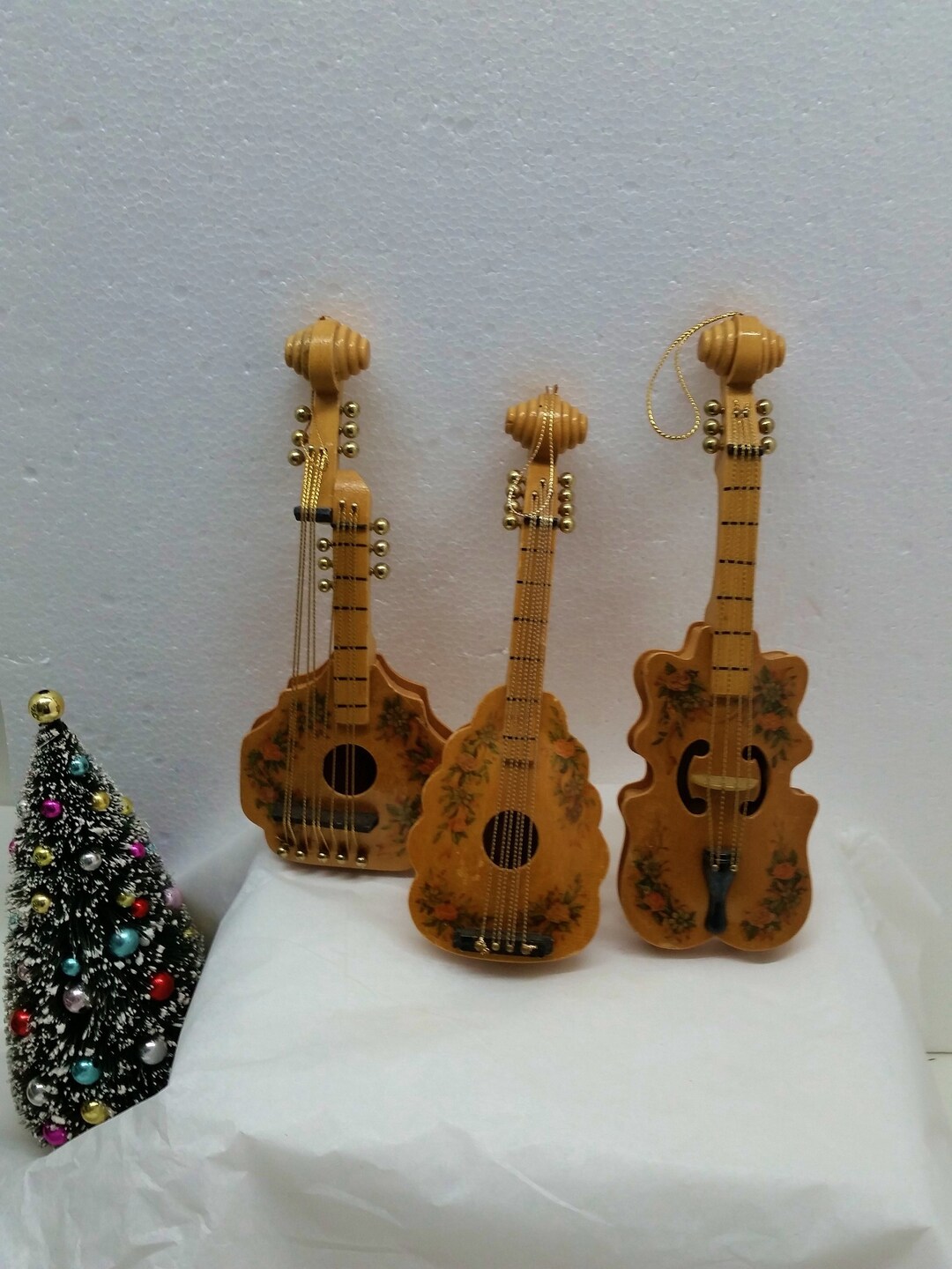 Vintage Ornaments Renaissance String Instruments Ornaments Handcrafted ...