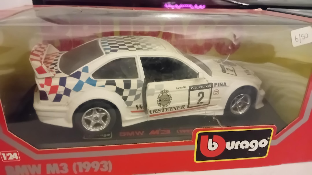 Burago BMW M3 1/24 Scale Diecast 0544 1993 BMW M3 2 White - Etsy