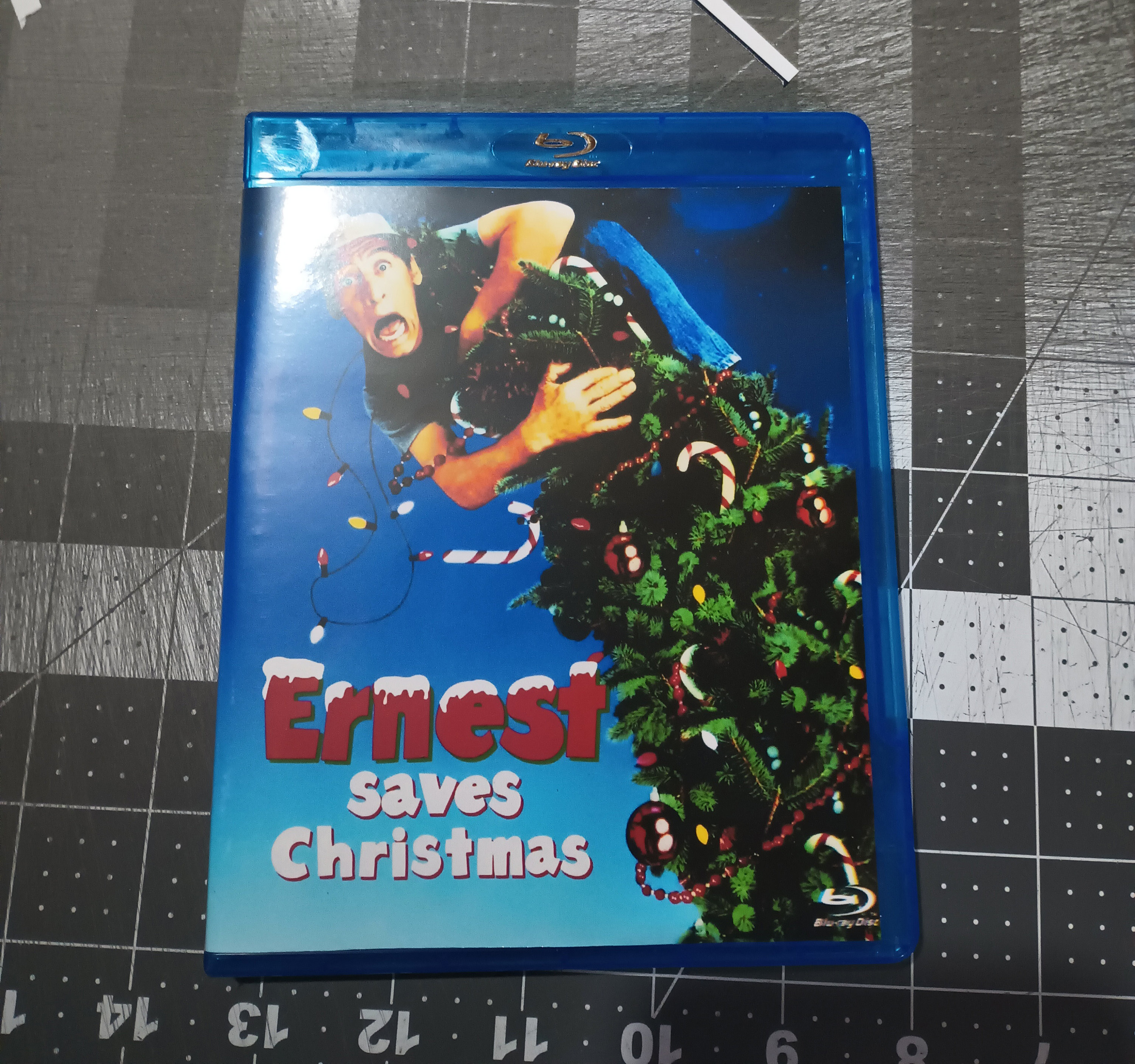 Ernest Saves Christmas Poster
