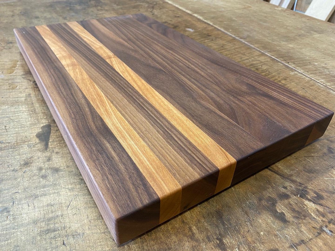 Walnut Face-grain Cutting Board W/ Maple Accent Strips - Etsy