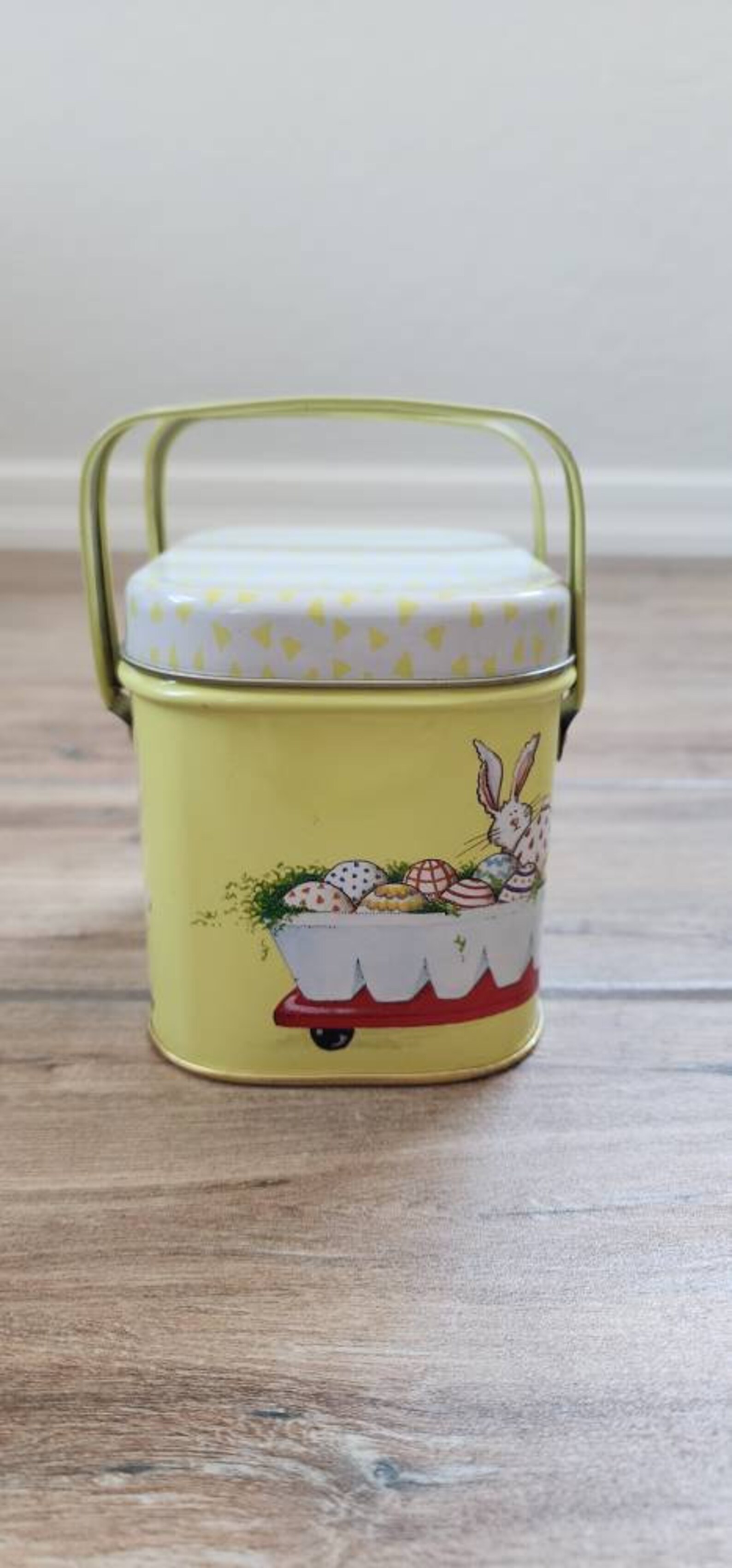 1980's Vintage Easter Unlimited Bunny Tin 2 Handled Yellow and White - Etsy
