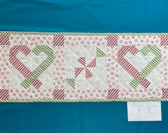 Peppermint Table Runner - Etsy