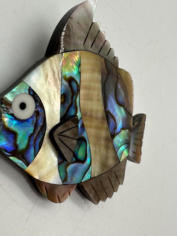 Vintage Thailand made abalone shell fish brooch - Gem