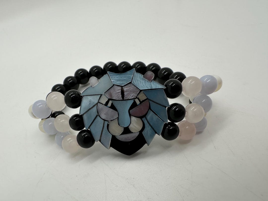 Vintage Lee Sands Beaded Pastel and Black Irridescent Lion Head Mosaic ...