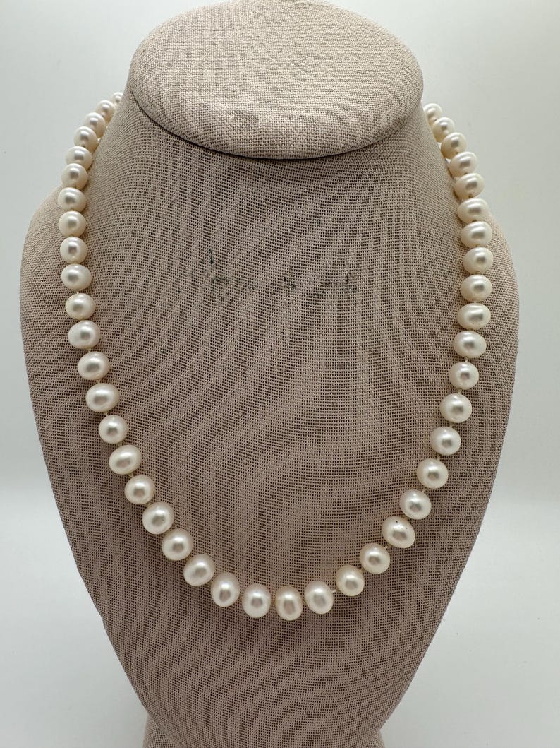Vintage off Glass White Pearl and Silver Tone Beaded Necklace - Etsy