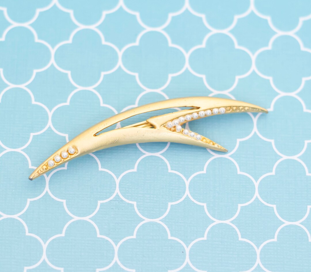 Vintage Sharp Thunder Gold Tone Brooch - R2 - Etsy