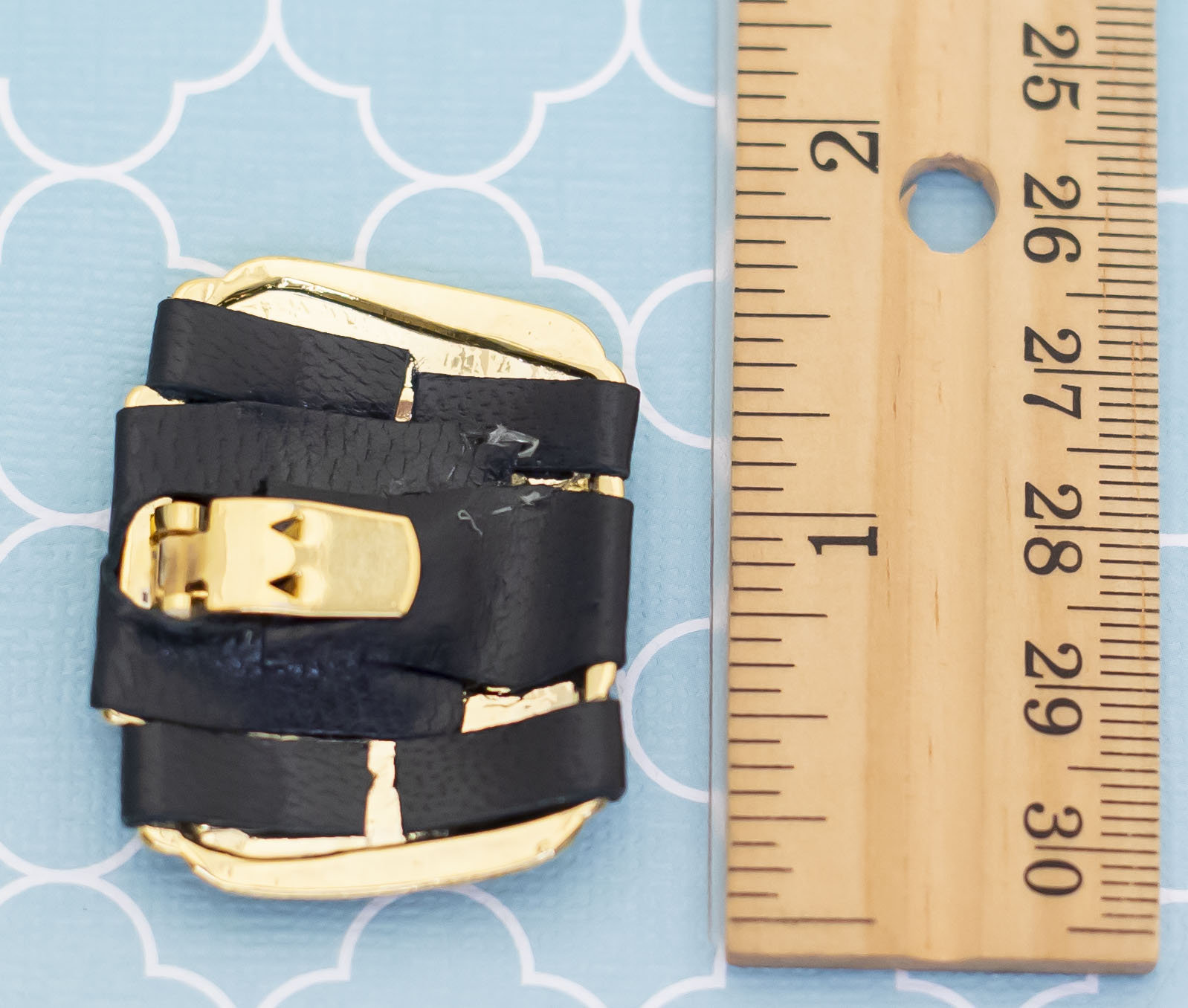 Vintage Geometric Black & Gold Clips R2 - Etsy