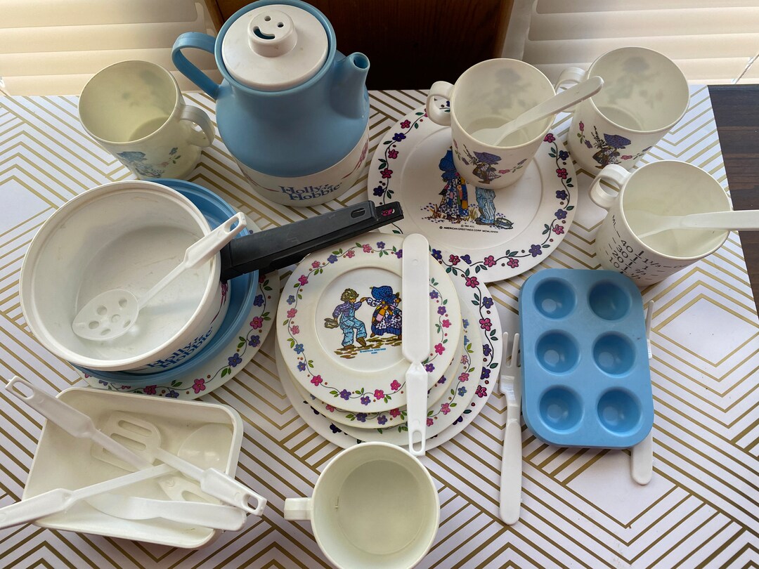 Vintage Holly Hobby Tea Party Set Sharing Doubles the Fun Chilton-globe ...