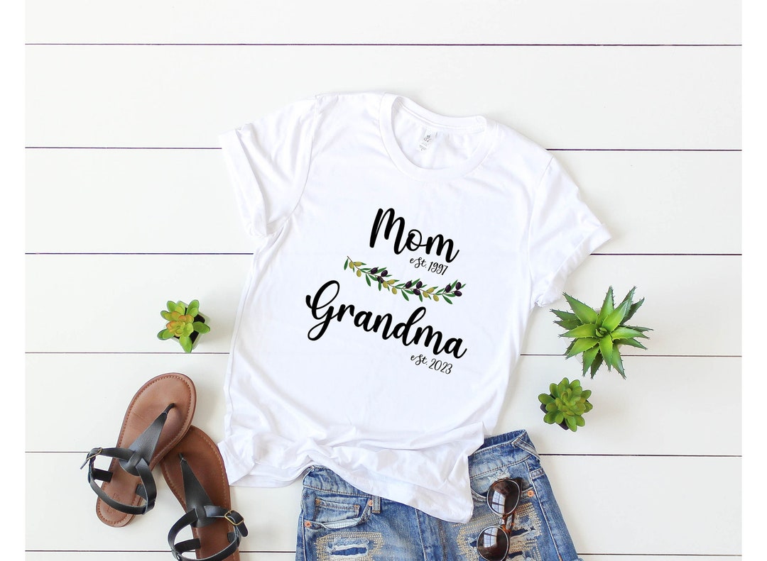 Personalized Mom Est Grandma Est Christmas Shirt, First Time Grandma ...