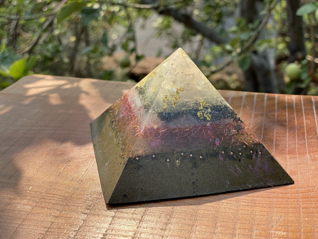 Smoky Quartz With Jade Pyramid - Etsy Canada