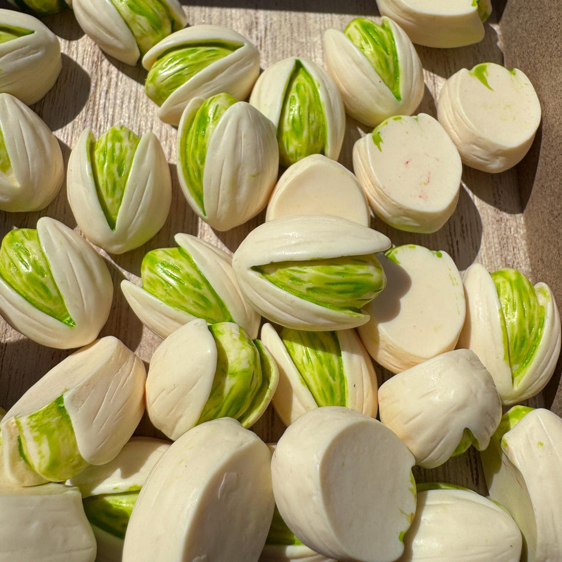 5pc Realistic Pistachio Charms , Decoden Food Charms, Nuts Cabochons ...