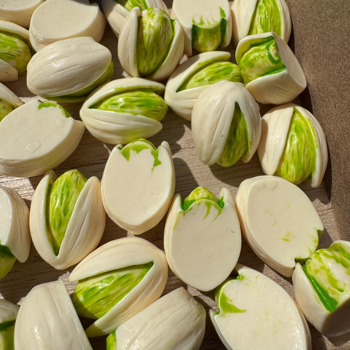 5pc Realistic Pistachio Charms , Decoden Food Charms, Nuts Cabochons ...