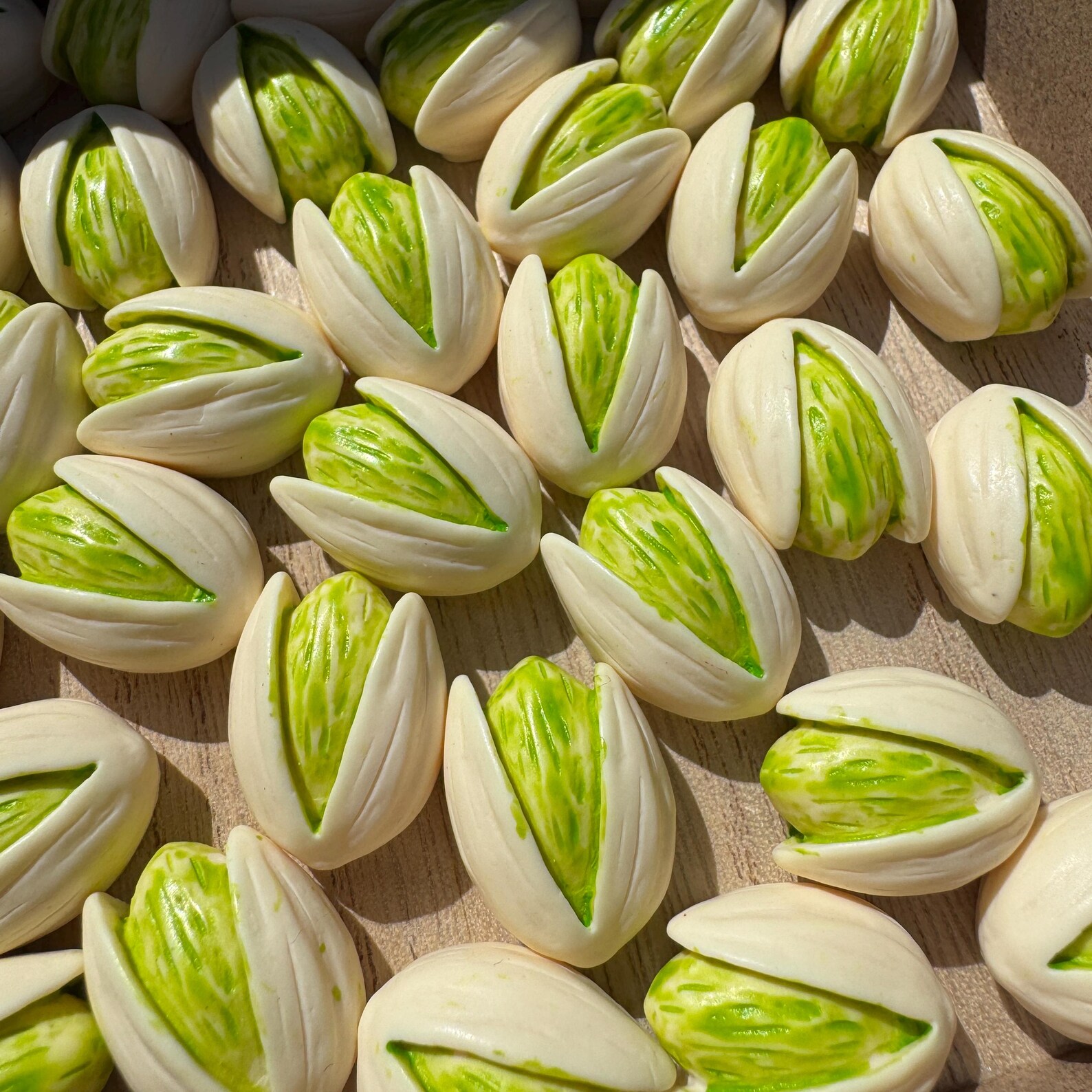 5pc Realistic Pistachio Charms , Decoden Food Charms, Nuts Cabochons ...