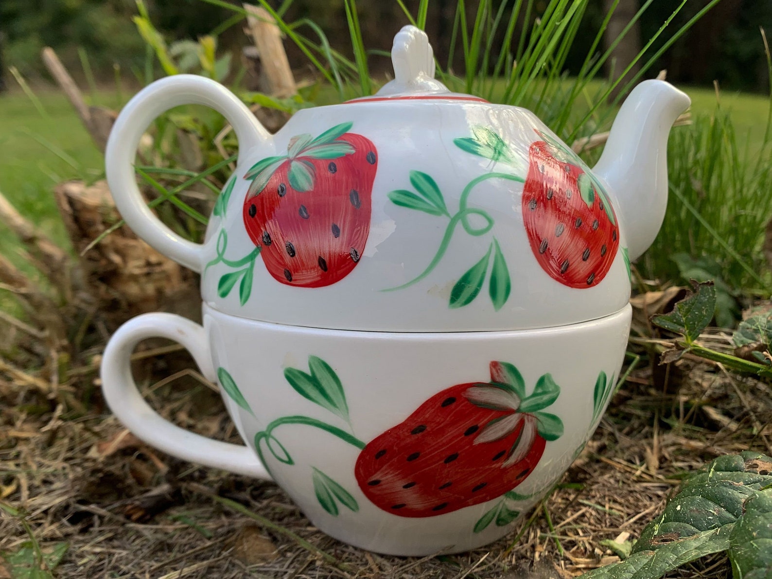 Stacking Teapot and Cup Brian Wood White Hand Painted Strawberries ...