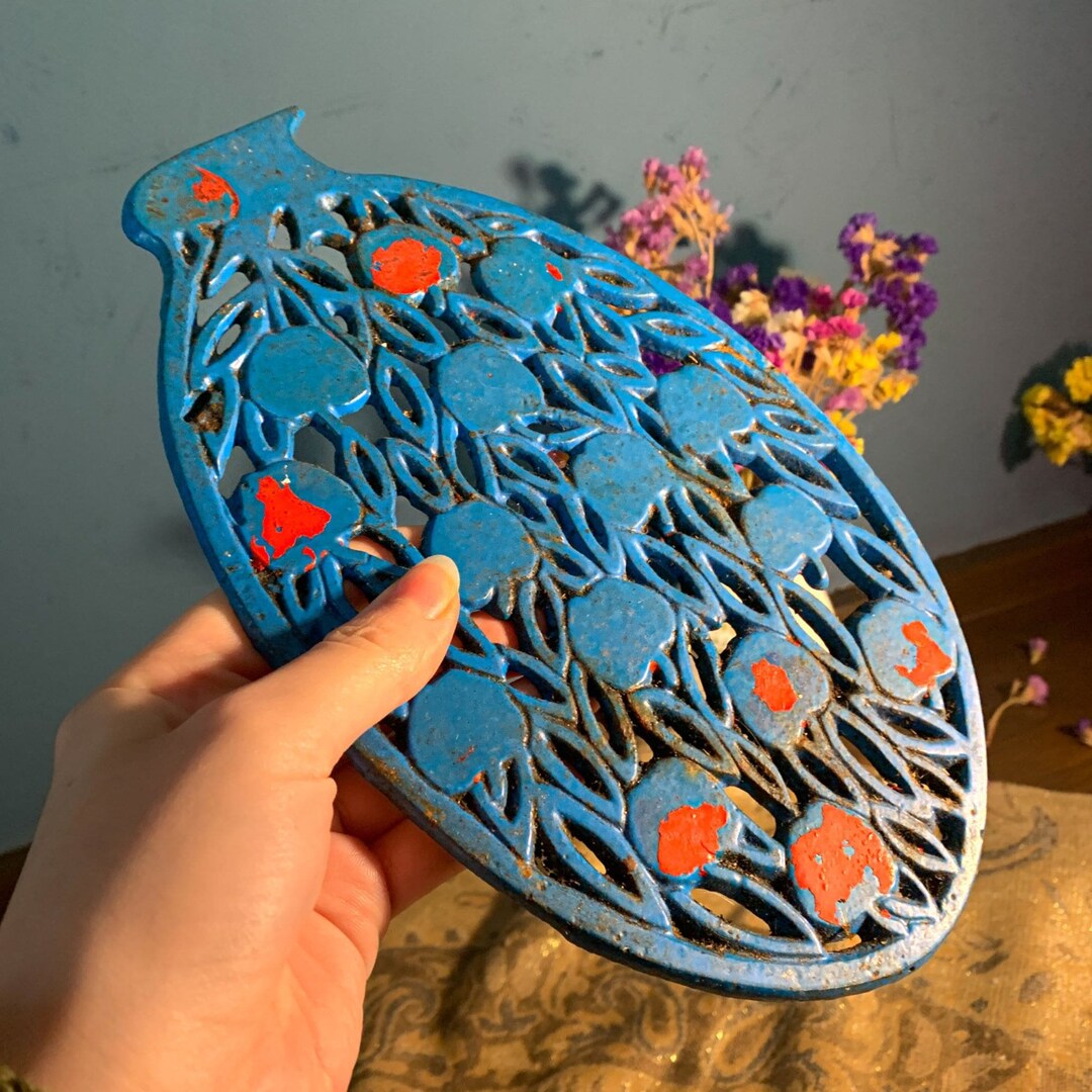 Blue Apple Hot Plate Metal Rustic Country Cottage Trivet Serving Stand ...