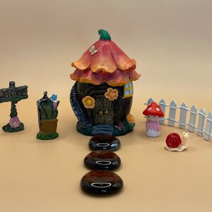 Lily Pixie House - Etsy