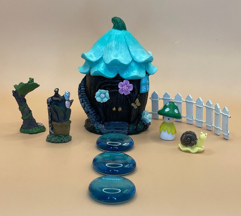 Lily Pixie House - Etsy