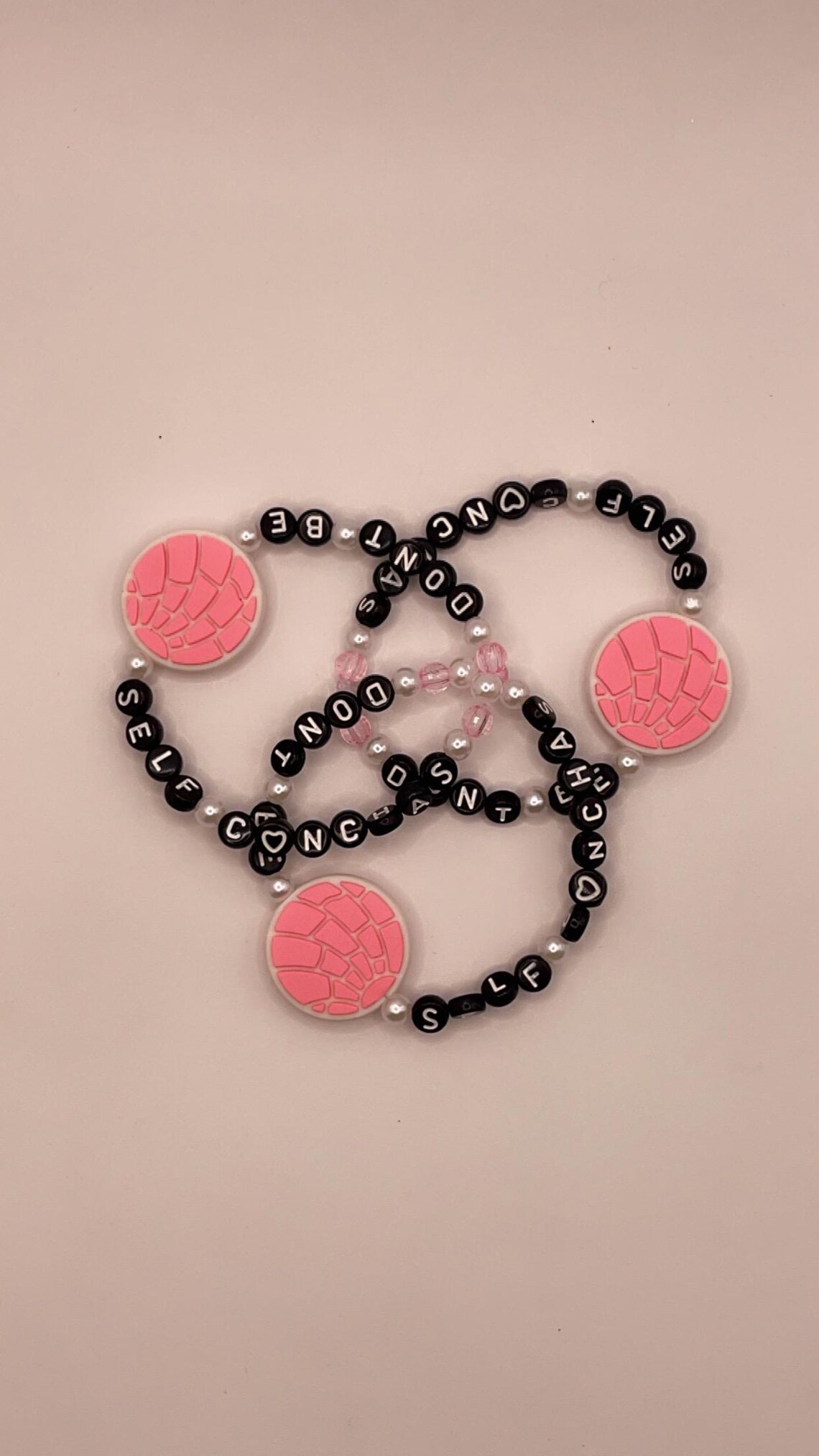 Concha Pun Stretch Bracelet - Etsy