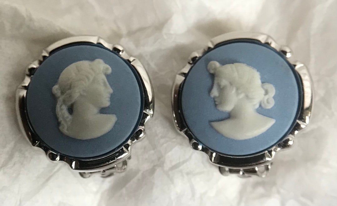 Vintage Wedgwood Jasperware Cameo Earrings - Etsy