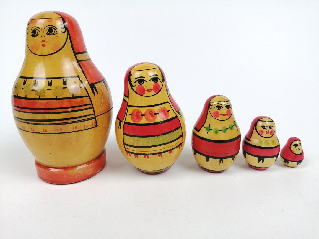 Vintage Nesting Dolls Matryoshka 5 in 1 Hand Painted Wooden Dolls USSR ...