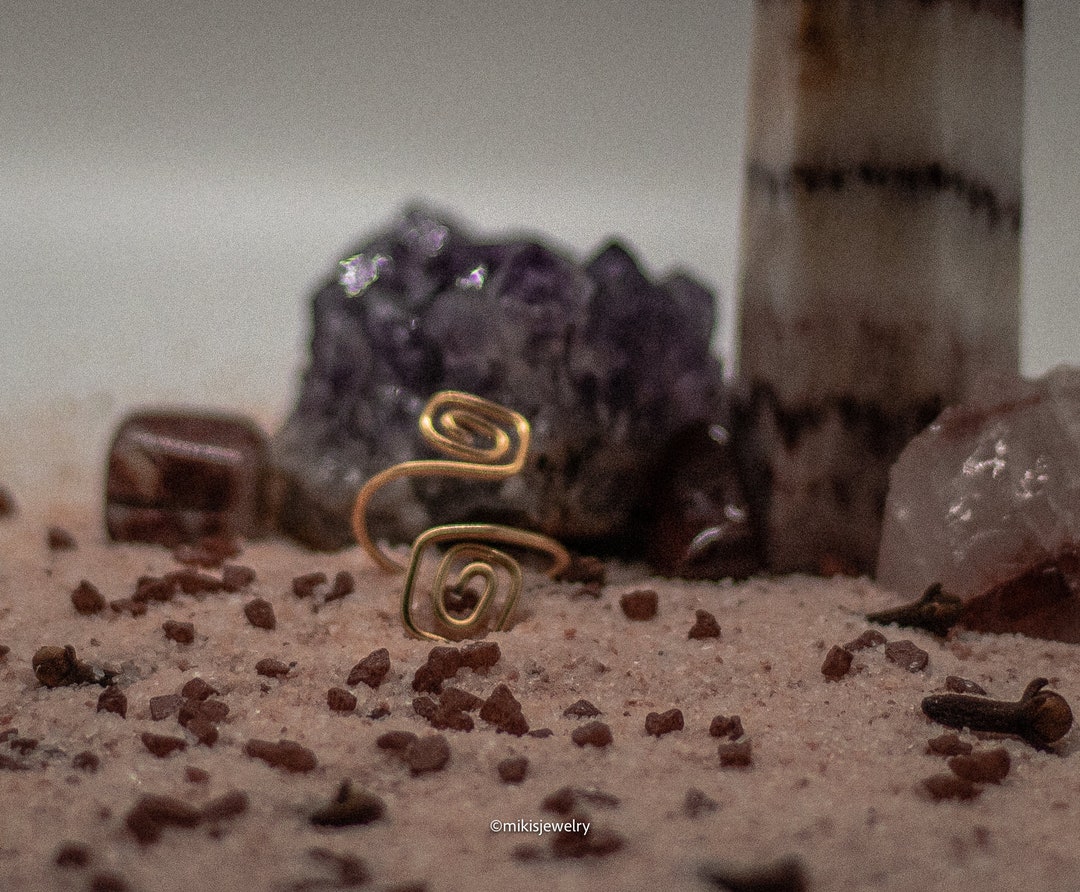 Geometric Curled Ring - Etsy