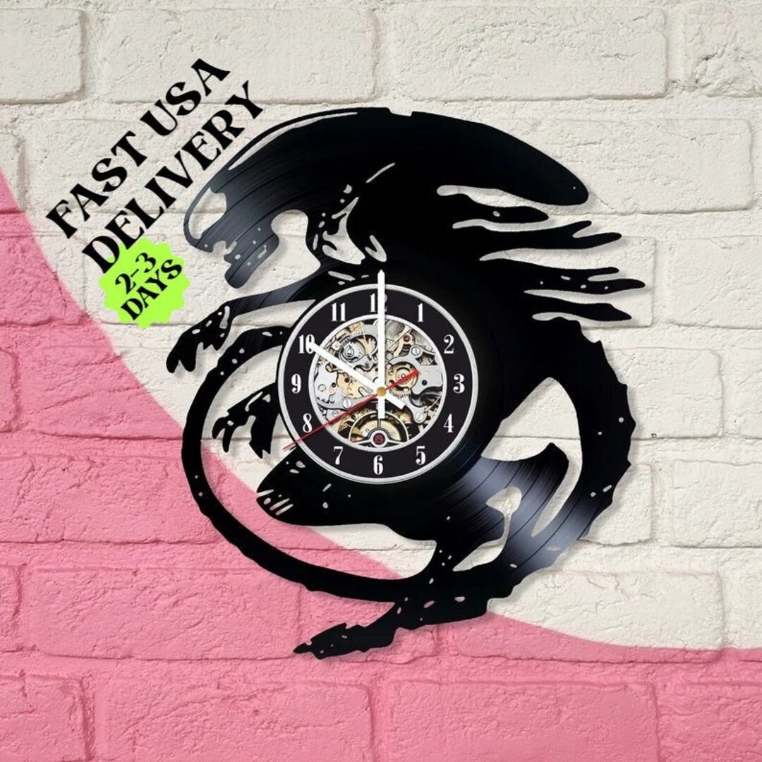Alien Vinyl Record Clock | Gift for Horror Movie Fans | Unique Kitchen ...