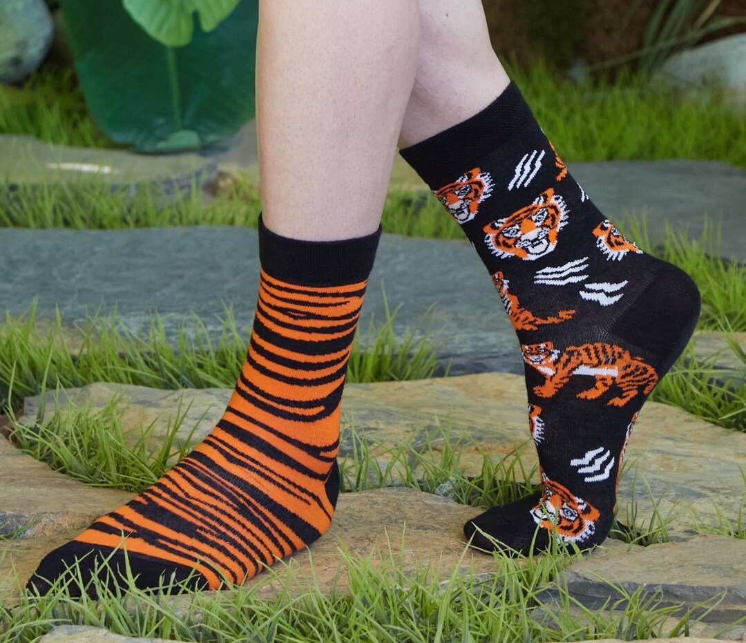 Tiger Pattern Mismatched Funny Socks, Unisex Cozy Casual Socks ...