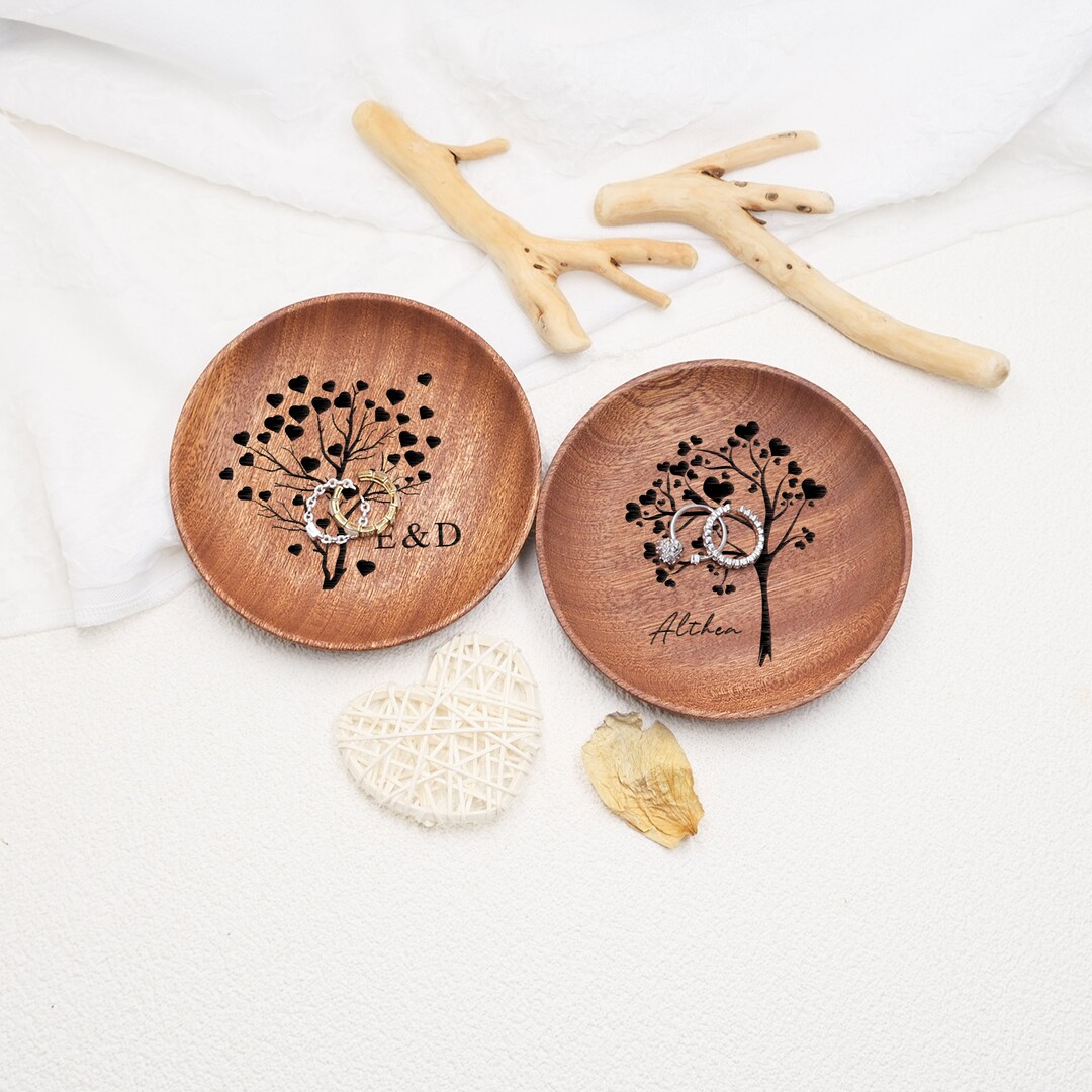Custom Round Wood Ring Dish, Personalized Couple's Names Wood Ring Dish ...