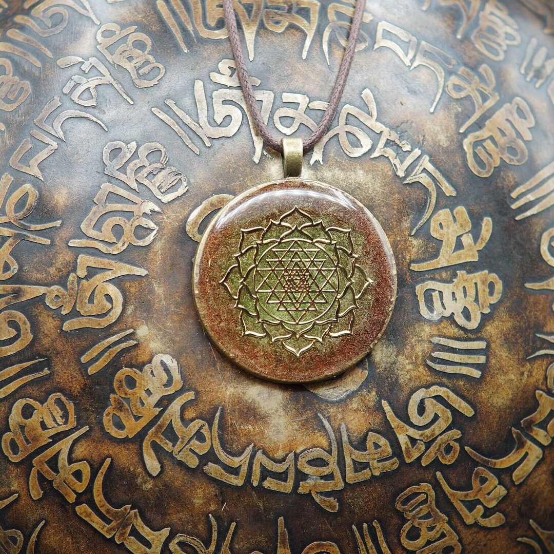 Amulet With Sri Yantra Symbol Orgonite Sacred Geometry Orgone Talisman ...