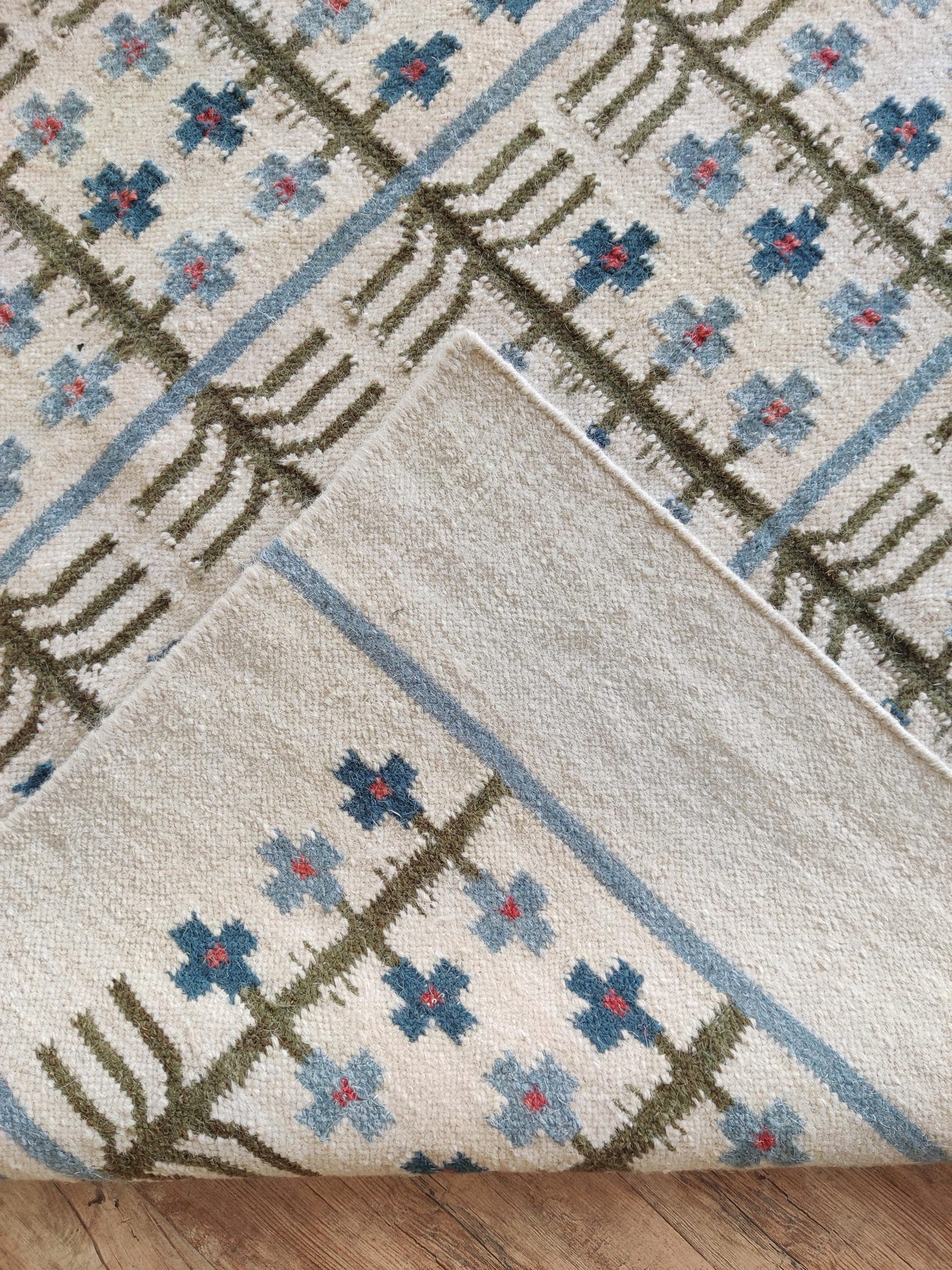 Traditional Scandinavian Wool Rug, Handwoven Flatweave Kilim Rug ...
