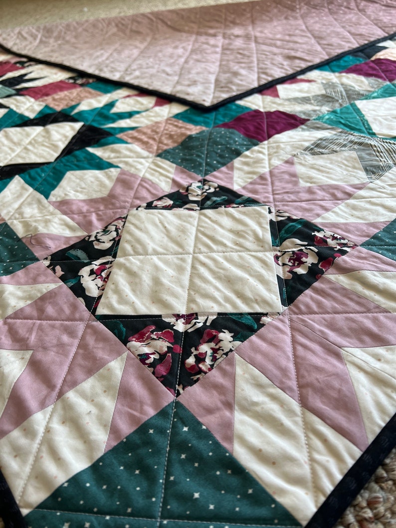 An Agnes Quilt Pattern. Brand New and Machine Quilted Using a Grid ...