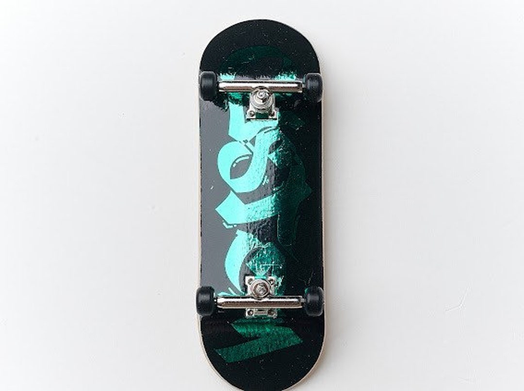 Professional Wooden Fingerboard Custom Logograffiti Green Foil 32mm - Etsy