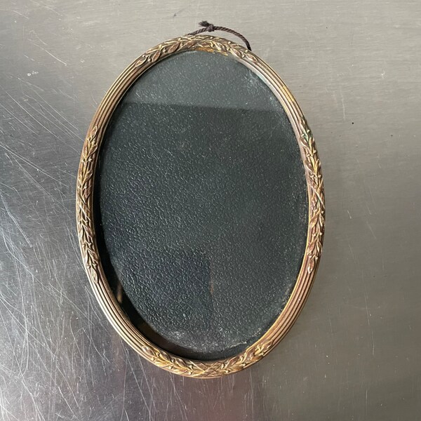 Vintage Oval Frame - Etsy