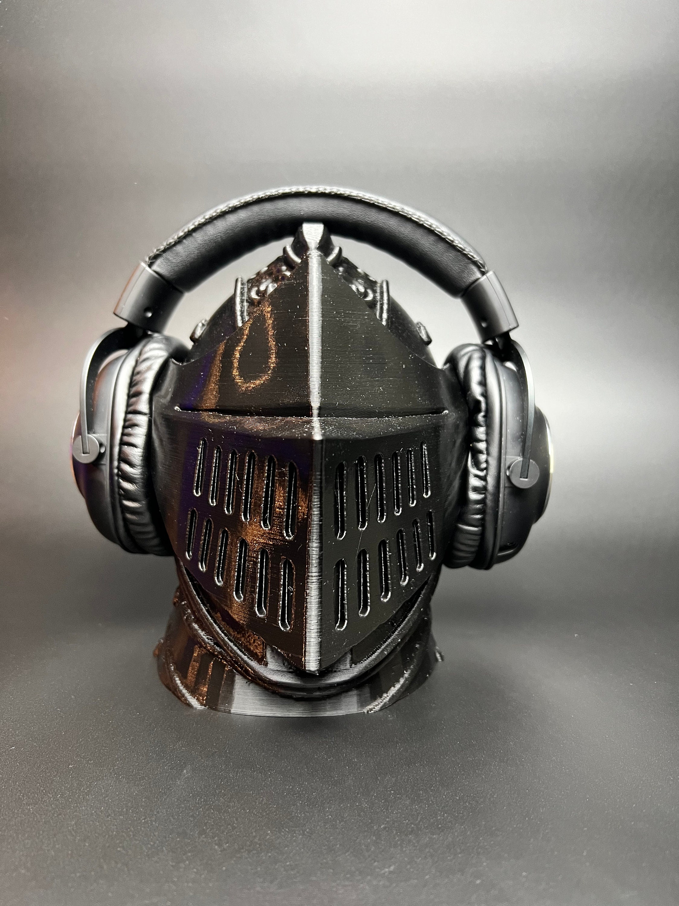 Dark Souls Lothric Knight Elden Ring Headphone Stand , Headphone Holder ...