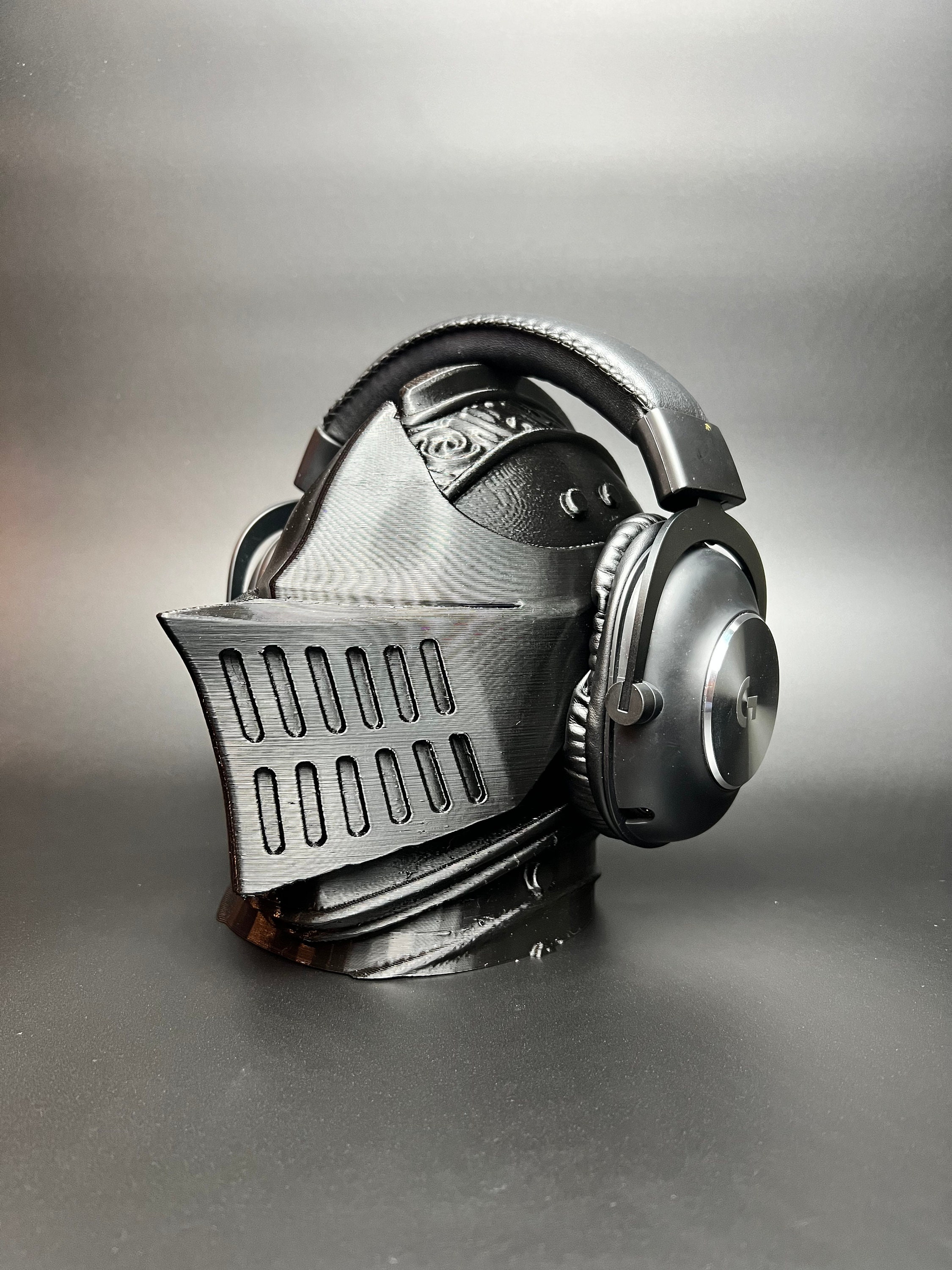 Dark Souls Lothric Knight Elden Ring Headphone Stand , Headphone Holder ...