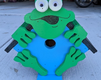 Handmade Outdoor Wooden Frog Birdhouse, Bird House, Frog Decor, Outdoor ...