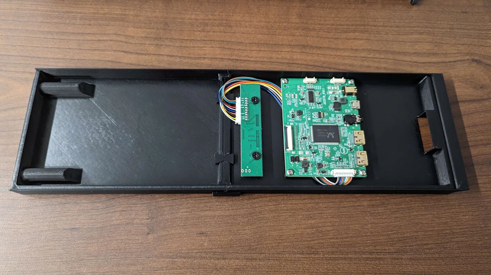 Hyte Y60 LCD Mount Vrojo PLUS - Etsy