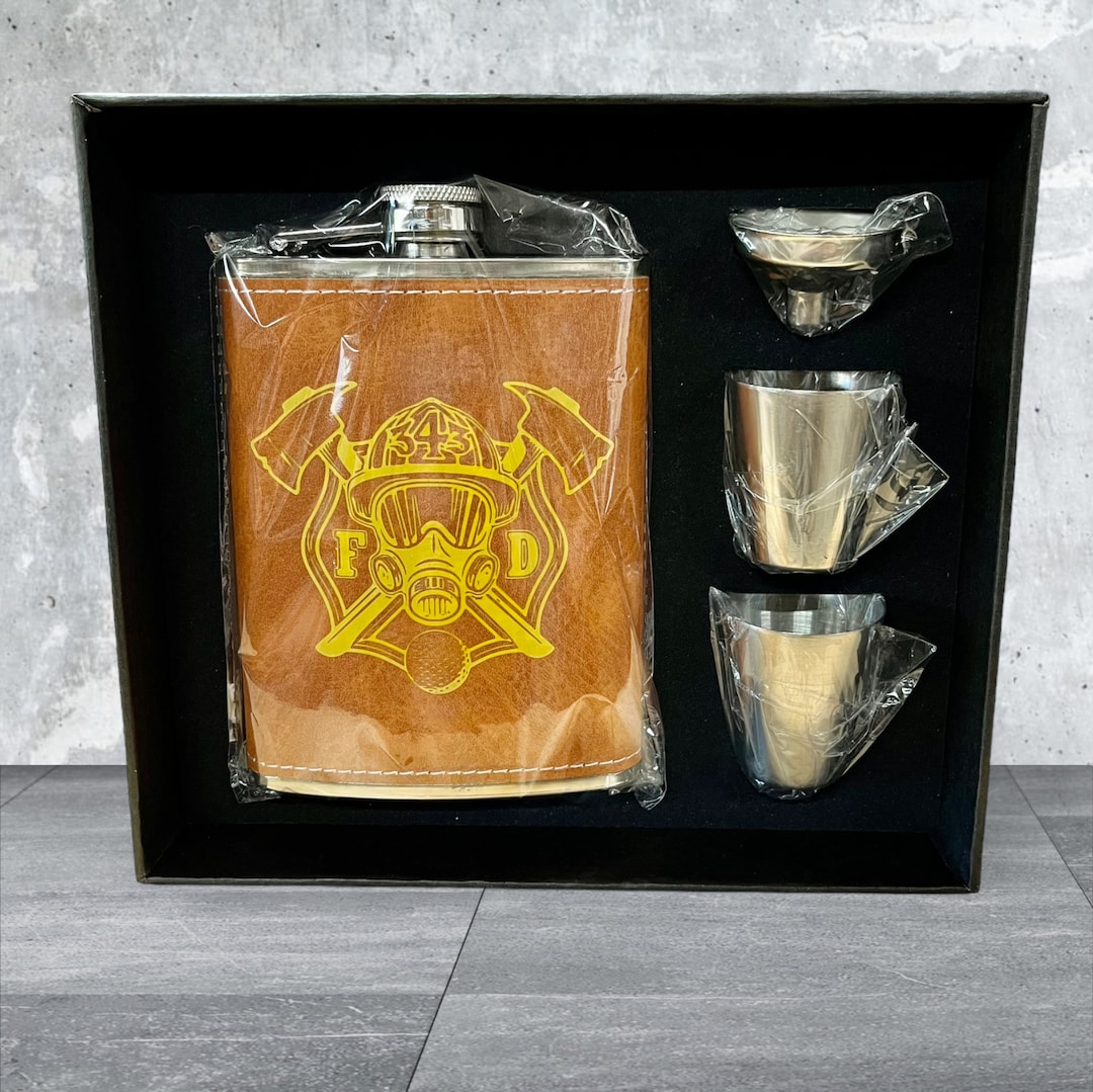 Sip in Style: Custom Laser-engraved Groomsmen Flasks - Etsy
