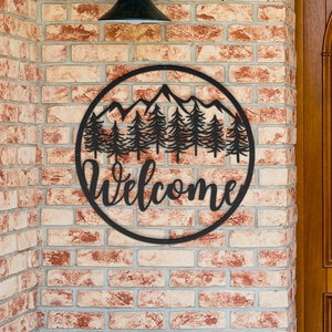 Nature-inspired Welcome Sign Trees, Mountains, and Circle Frame Rustic ...