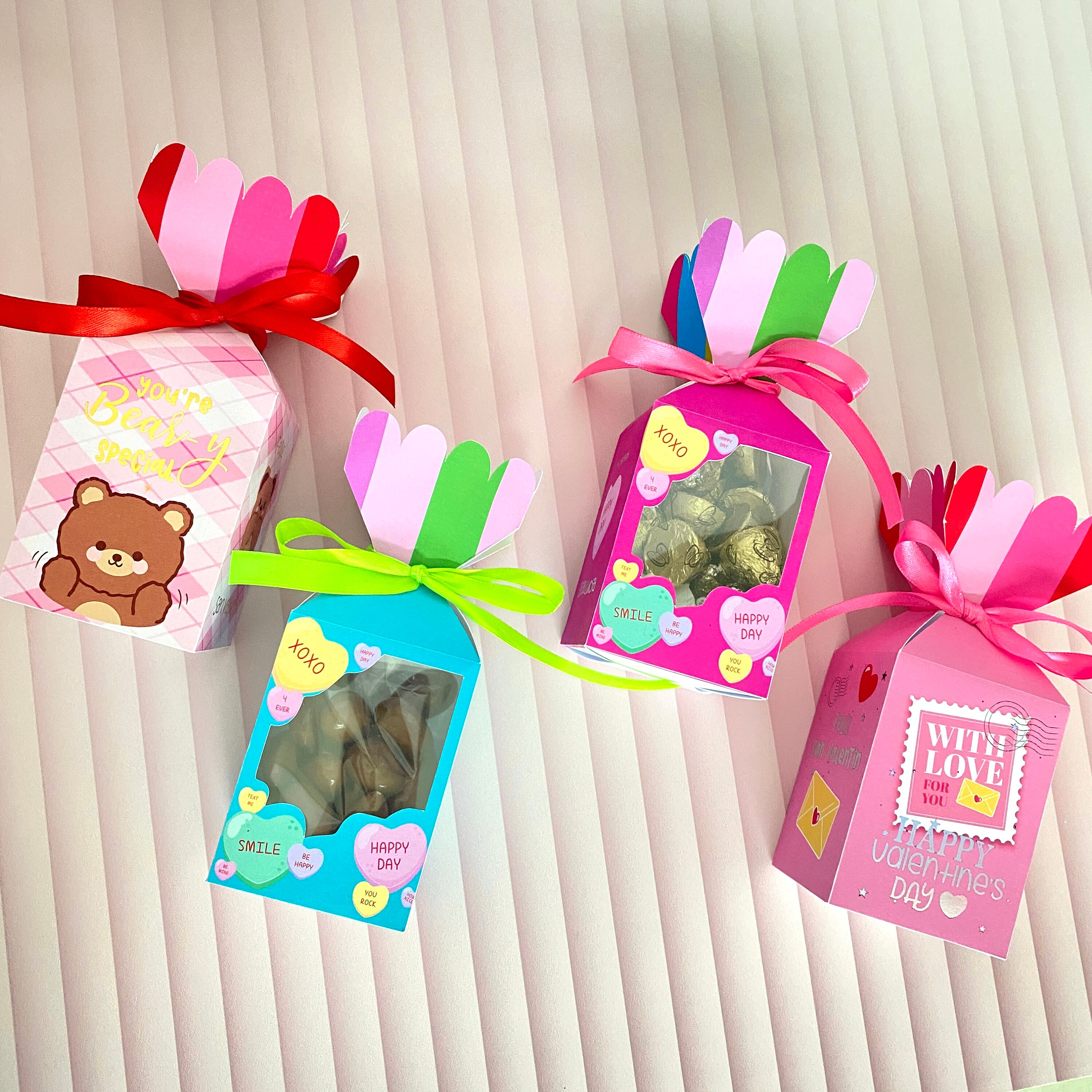 4 Cracker Designs for Valentine's Day, Valentine's Day, Candy Box ...