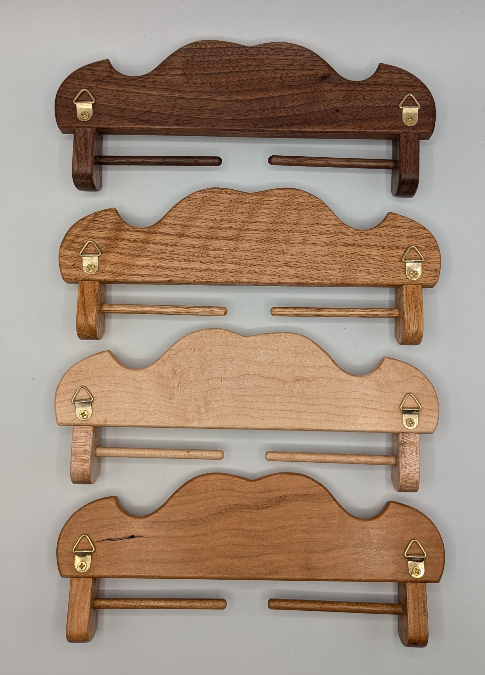 Scalloped Curly Oak Wood Hanger for Mini Quilts up to 7.50