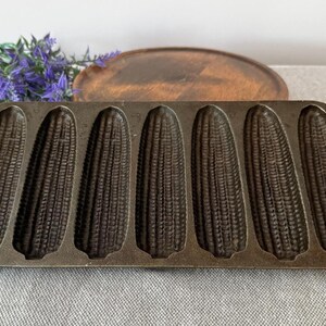 Vintage Lodge Cast Iron Corn Bread Mold 7 Ear Corn 27C2 USA - Etsy