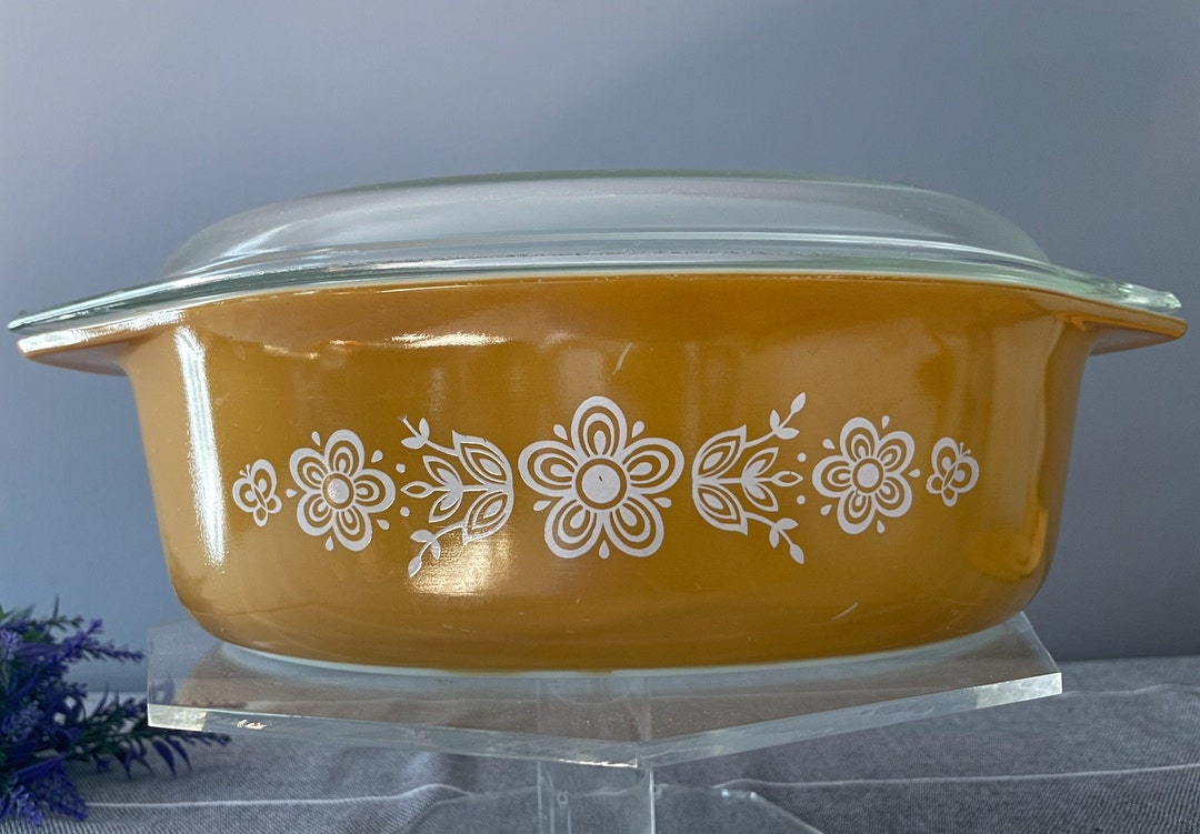 Vintage Pyrex Butterfly Gold 045 and Lid Oval Casserole 2.5 Qt - Etsy