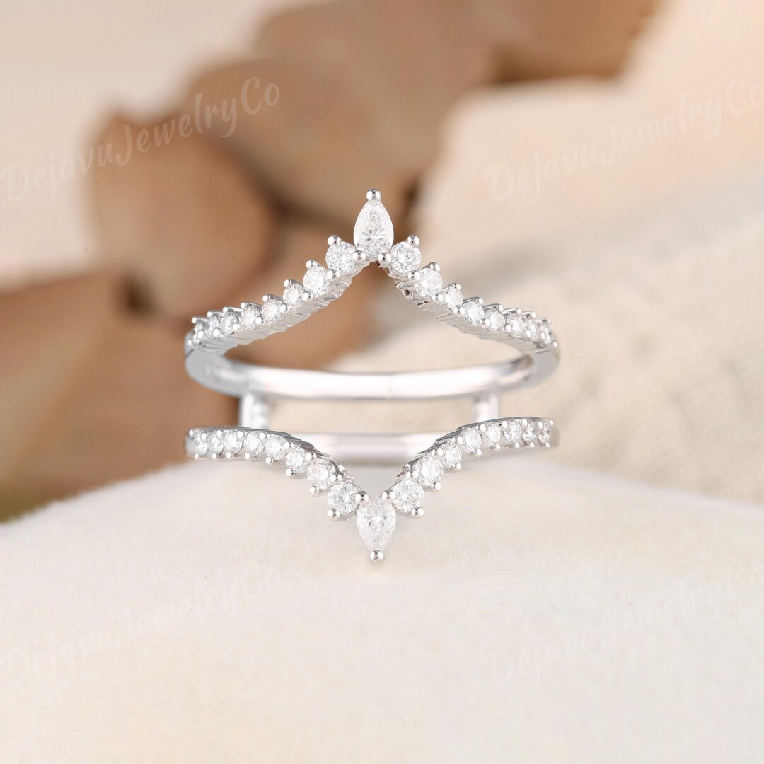 Vintage Style White Gold Wedding Band Wrap Ring Cage Pear Shaped ...