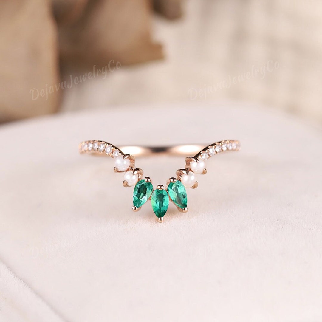 Unique Pear Cut Emerald Chevron Wedding Band Delicate Pearl - Etsy