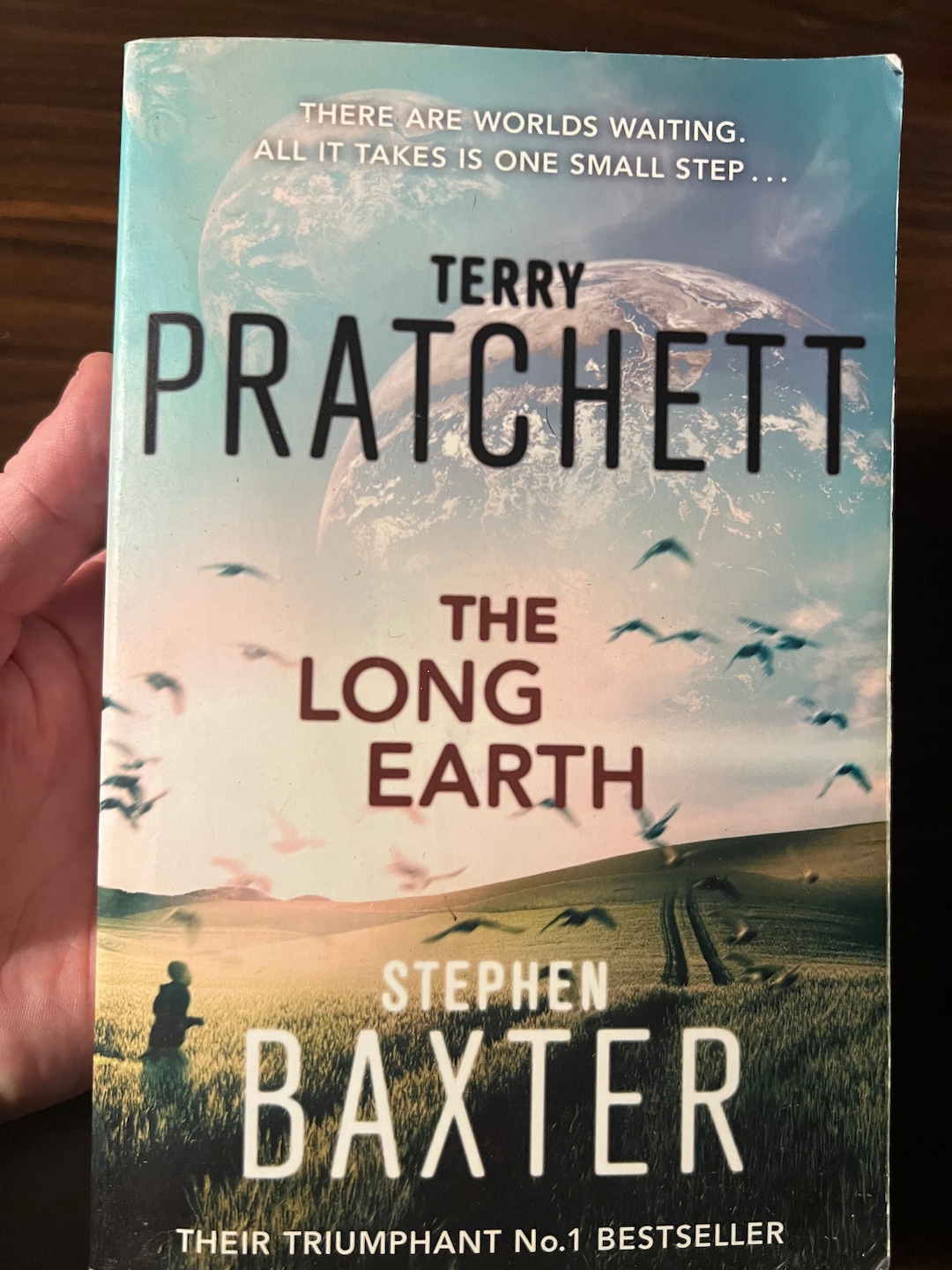 The Long Earth - Long Earth Series - Book 1 - Terry Pratchett & Stephen ...