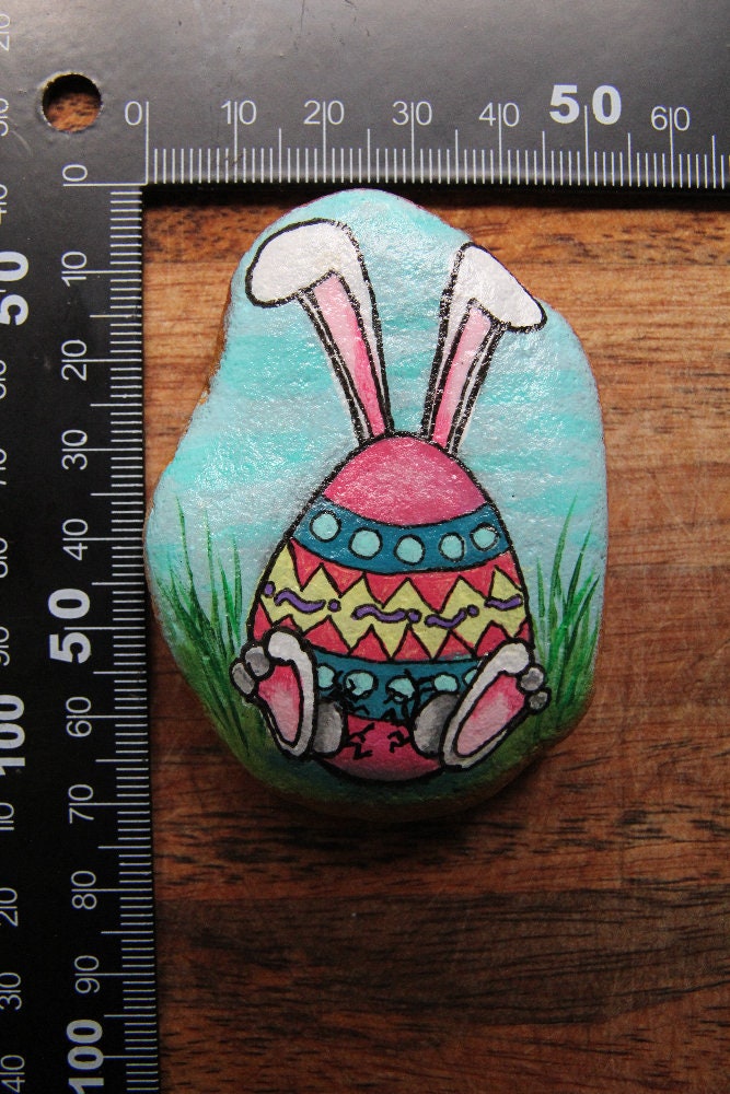Hand Painted Easter Rock - Etsy