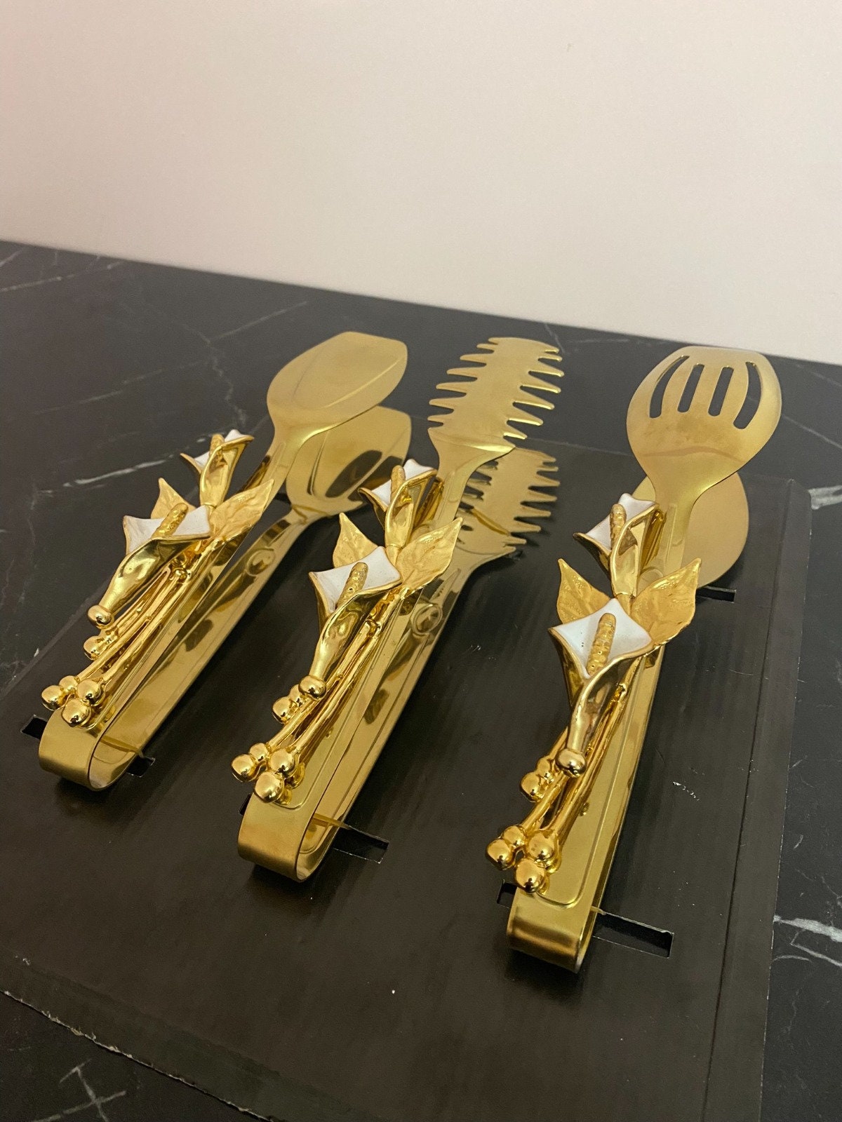 Elegant Stainless Steel Utensils Set for Soup, Cake, and Salad Service ...