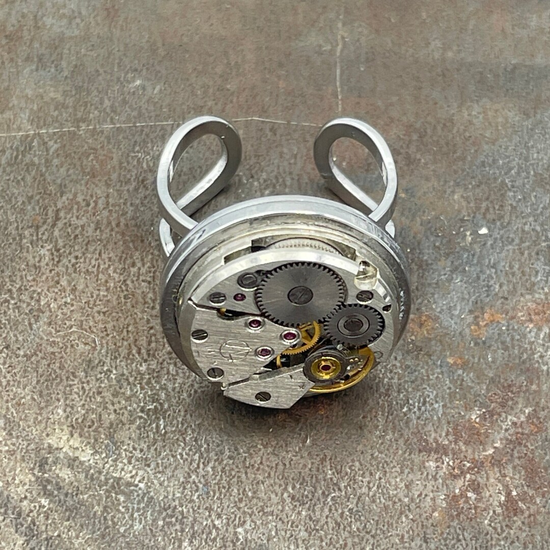 Vintage Watch Movement Steampunk Ring. Upcycled Watch Mechanism ...