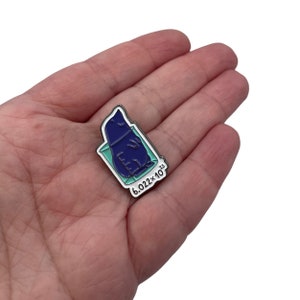 Mole in a Beaker With Avogadro's Constant Enamel Pin Badge. STEM ...